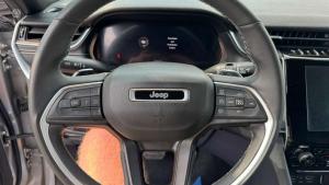 Grey Jeep Grand Cherokee 2023 in Ukmerge, with an engine capacity of 3.60 L and mileage of 51 thousand km for 20999 €, photo 15 on AUTOMOTO.COM.LV