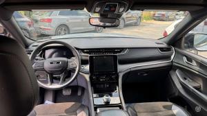 Grey Jeep Grand Cherokee 2023 in Ukmerge, with an engine capacity of 3.60 L and mileage of 51 thousand km for 20999 €, photo 18 on AUTOMOTO.COM.LV