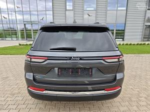 Pelēks Jeep Grand Cherokee 2023 Šauļi, ar dzinēja tilpumu 2.00 L un nobraukumu 91 tūkst. km par 27700 €, foto 7 vietnē AUTOMOTO.COM.LV