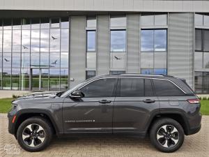 Pelēks Jeep Grand Cherokee 2023 Šauļi, ar dzinēja tilpumu 2.00 L un nobraukumu 91 tūkst. km par 27700 €, foto 9 vietnē AUTOMOTO.COM.LV