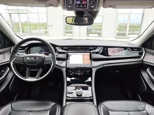 Pelēks Jeep Grand Cherokee 2023 Šauļi, ar dzinēja tilpumu 2.00 L un nobraukumu 91 tūkst. km par 27700 €, foto 18 vietnē AUTOMOTO.COM.LV