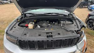 Pelēks Jeep Grand Cherokee 2023 Ukmergė, ar dzinēja tilpumu 3.60 L un nobraukumu 57 tūkst. km par 13999 €, foto 4 vietnē AUTOMOTO.COM.LV