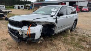 Pelēks Jeep Grand Cherokee 2023 Ukmergė, ar dzinēja tilpumu 3.60 L un nobraukumu 57 tūkst. km par 13999 €, foto 5 vietnē AUTOMOTO.COM.LV