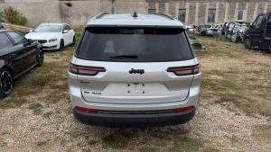 Pelēks Jeep Grand Cherokee 2023 Ukmergė, ar dzinēja tilpumu 3.60 L un nobraukumu 57 tūkst. km par 13999 €, foto 8 vietnē AUTOMOTO.COM.LV