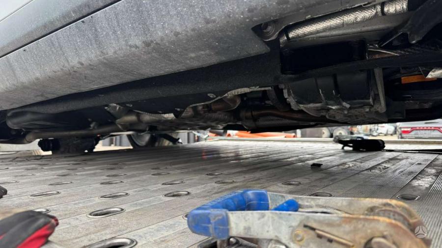 Pelēks Jeep Grand Cherokee 2023 Ukmergė, ar dzinēja tilpumu 3.60 L un nobraukumu 57 tūkst. km par 13999 €, foto 18 vietnē AUTOMOTO.COM.LV
