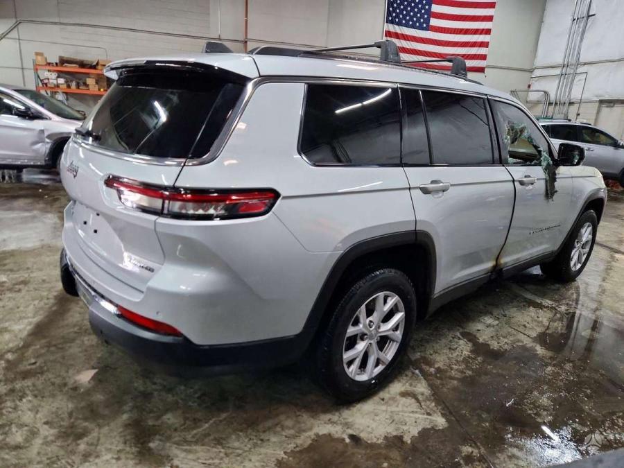 Grey Jeep Grand Cherokee 2021 in Kaunas, with an engine capacity of 3.60 L and mileage of 128 thousand km for 17080 €, photo 3 on AUTOMOTO.COM.LV