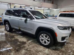 Grey Jeep Grand Cherokee 2021 in Kaunas, with an engine capacity of 3.60 L and mileage of 128 thousand km for 17080 €, photo 4 on AUTOMOTO.COM.LV