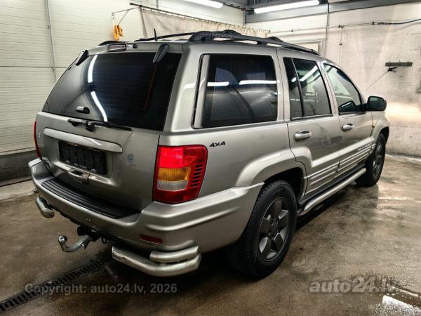 Grey Jeep Grand Cherokee 2000 in Viljandi, with an engine capacity of 0.00 L and mileage of 220 thousand km for 6390 €, photo 2 on AUTOMOTO.COM.LV