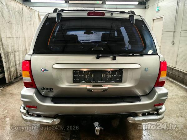 Grey Jeep Grand Cherokee 2000 in Viljandi, with an engine capacity of 0.00 L and mileage of 220 thousand km for 6390 €, photo 11 on AUTOMOTO.COM.LV