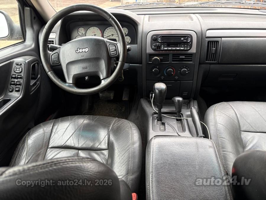 Pelēks Jeep Grand Cherokee 2002 Elva, ar dzinēja tilpumu 2.70 L un nobraukumu 390 tūkst. km par 4575 €, foto 5 vietnē AUTOMOTO.COM.LV