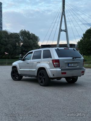 Pelēks Jeep Grand Cherokee 2007 Tartu, ar dzinēja tilpumu 5.70 L un nobraukumu 230 tūkst. km par 3900 €, foto 5 vietnē AUTOMOTO.COM.LV