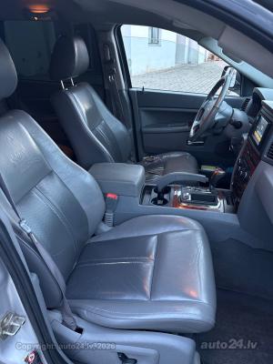 Pelēks Jeep Grand Cherokee 2007 Tartu, ar dzinēja tilpumu 5.70 L un nobraukumu 230 tūkst. km par 3900 €, foto 9 vietnē AUTOMOTO.COM.LV