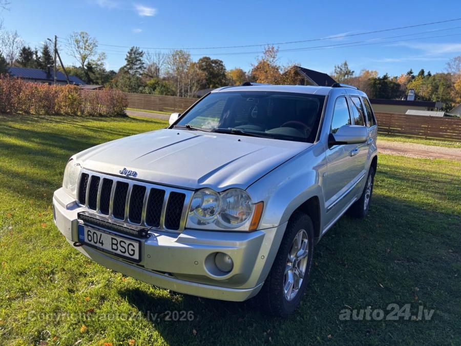 Pelēks Jeep Grand Cherokee 2007 Tallina, ar dzinēja tilpumu 3.00 L un nobraukumu 300 tūkst. km par 4200 €, foto 1 vietnē AUTOMOTO.COM.LV