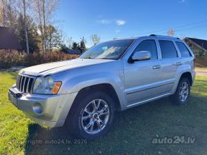 Pelēks Jeep Grand Cherokee 2007 Tallina, ar dzinēja tilpumu 3.00 L un nobraukumu 300 tūkst. km par 4200 €, foto 5 vietnē AUTOMOTO.COM.LV