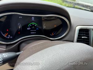 Pelēks Jeep Grand Cherokee 2016 Tallina, ar dzinēja tilpumu 3.00 L un nobraukumu 183 tūkst. km par 12900 €, foto 11 vietnē AUTOMOTO.COM.LV