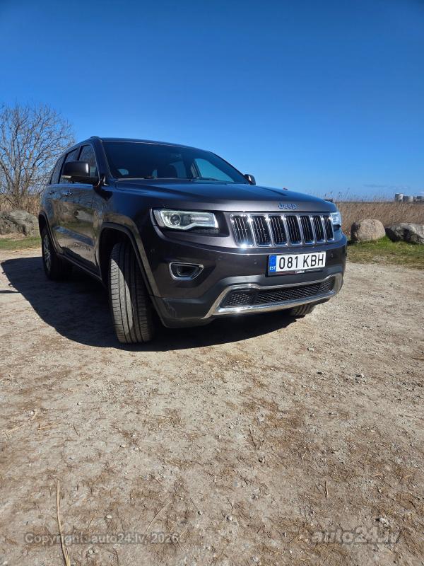 Grey Jeep Grand Cherokee 2017 in Tallinn, with an engine capacity of 3.00 L and mileage of 159 thousand km for 19900 €, photo 1 on AUTOMOTO.COM.LV