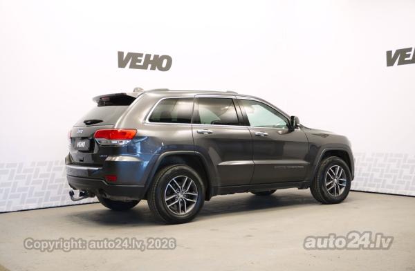 Grey Jeep Grand Cherokee 2019 in Tartu, with an engine capacity of 3.00 L and mileage of 194 thousand km for 17900 €, photo 2 on AUTOMOTO.COM.LV