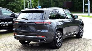 Grey Jeep Grand Cherokee 2026 in Tallinn, with an engine capacity of 2.00 L and mileage of 0 thousand km for 74400 €, photo 4 on AUTOMOTO.COM.LV