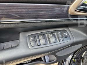 Jeep Grand Cherokee 2016 in Klaipeda, with an engine capacity of 2.99 L and mileage of 253 thousand km for 8000 €, photo 12 on AUTOMOTO.COM.LV