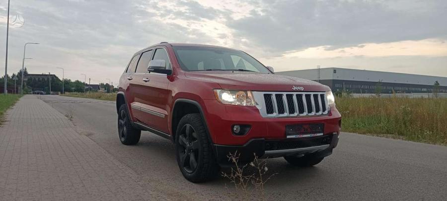 Sarkans Jeep Grand Cherokee 2011 Kauņa, ar dzinēja tilpumu 5.70 L un nobraukumu 250 tūkst. km par 10200 €, foto 3 vietnē AUTOMOTO.COM.LV