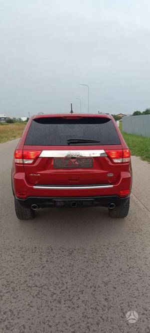 Sarkans Jeep Grand Cherokee 2011 Kauņa, ar dzinēja tilpumu 5.70 L un nobraukumu 250 tūkst. km par 10200 €, foto 8 vietnē AUTOMOTO.COM.LV