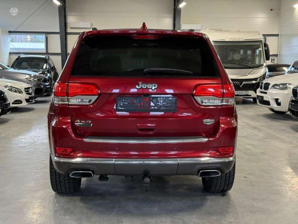 Sarkans Jeep Grand Cherokee 2014 Marijampole, ar dzinēja tilpumu 2.99 L un nobraukumu 197 tūkst. km par 15350 €, foto 6 vietnē AUTOMOTO.COM.LV