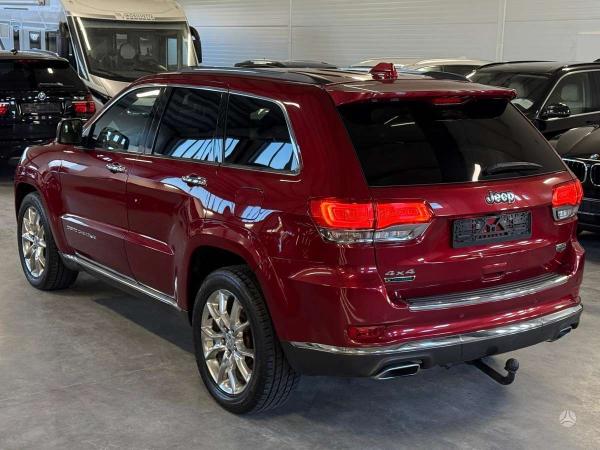 Sarkans Jeep Grand Cherokee 2014 Marijampole, ar dzinēja tilpumu 2.99 L un nobraukumu 197 tūkst. km par 15350 €, foto 7 vietnē AUTOMOTO.COM.LV