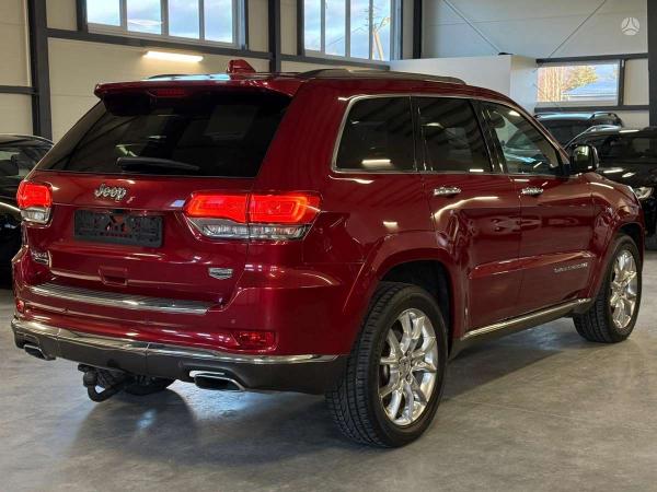 Sarkans Jeep Grand Cherokee 2014 Marijampole, ar dzinēja tilpumu 2.99 L un nobraukumu 197 tūkst. km par 15350 €, foto 8 vietnē AUTOMOTO.COM.LV