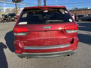 Red Jeep Grand Cherokee 2014 in Siauliai, with an engine capacity of 3.60 L and mileage of 247 thousand km for 6250 €, photo 12 on AUTOMOTO.COM.LV