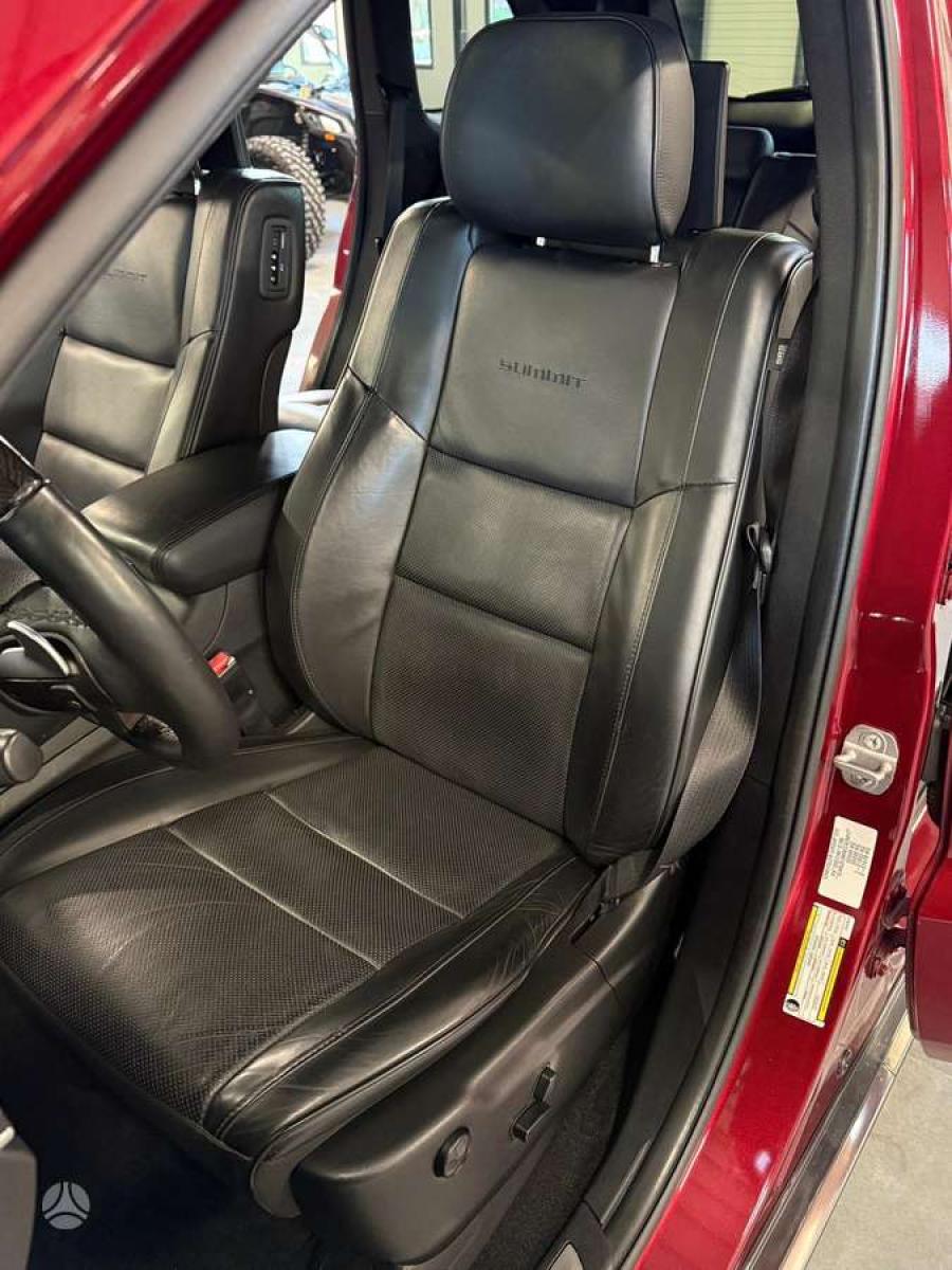 Sarkans Jeep Grand Cherokee 2014 Marijampole, ar dzinēja tilpumu 2.99 L un nobraukumu 197 tūkst. km par 15500 €, foto 20 vietnē AUTOMOTO.COM.LV