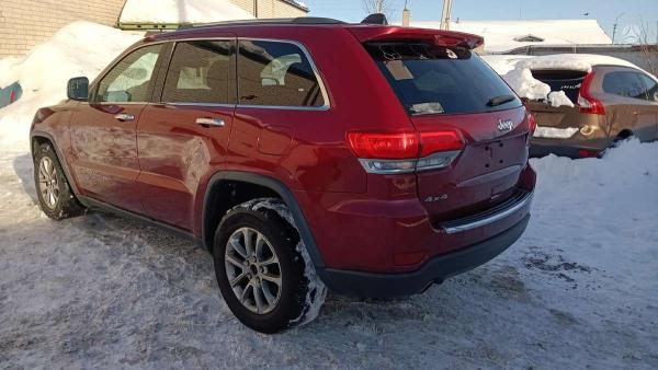 Sarkans Jeep Grand Cherokee 2014 Šauļi, ar dzinēja tilpumu 3.60 L un nobraukumu 247 tūkst. km par 6300 €, foto 7 vietnē AUTOMOTO.COM.LV