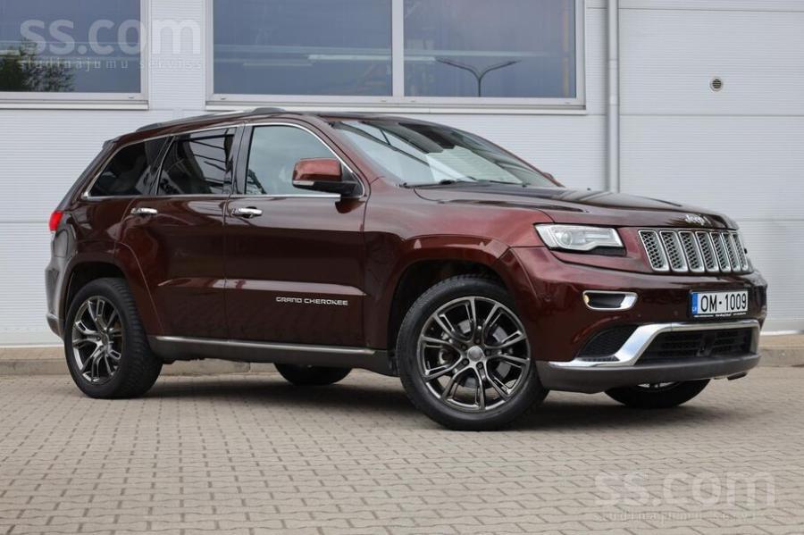 Red Jeep Grand Cherokee 2014 in Riga, with an engine capacity of 3.00 L and mileage of 0 thousand km for 11995 €, photo 5 on AUTOMOTO.COM.LV