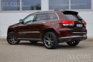 Red Jeep Grand Cherokee 2014 in Riga, with an engine capacity of 3.00 L and mileage of 0 thousand km for 11995 €, photo 7 on AUTOMOTO.COM.LV