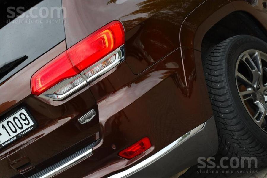 Red Jeep Grand Cherokee 2014 in Riga, with an engine capacity of 3.00 L and mileage of 0 thousand km for 11995 €, photo 10 on AUTOMOTO.COM.LV
