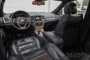 Red Jeep Grand Cherokee 2014 in Riga, with an engine capacity of 3.00 L and mileage of 0 thousand km for 11995 €, photo 15 on AUTOMOTO.COM.LV