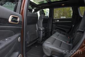 Red Jeep Grand Cherokee 2014 in Riga, with an engine capacity of 3.00 L and mileage of 0 thousand km for 11995 €, photo 18 on AUTOMOTO.COM.LV