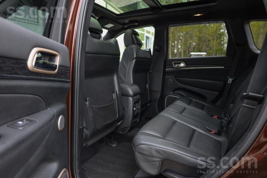 Red Jeep Grand Cherokee 2014 in Riga, with an engine capacity of 3.00 L and mileage of 0 thousand km for 11995 €, photo 18 on AUTOMOTO.COM.LV