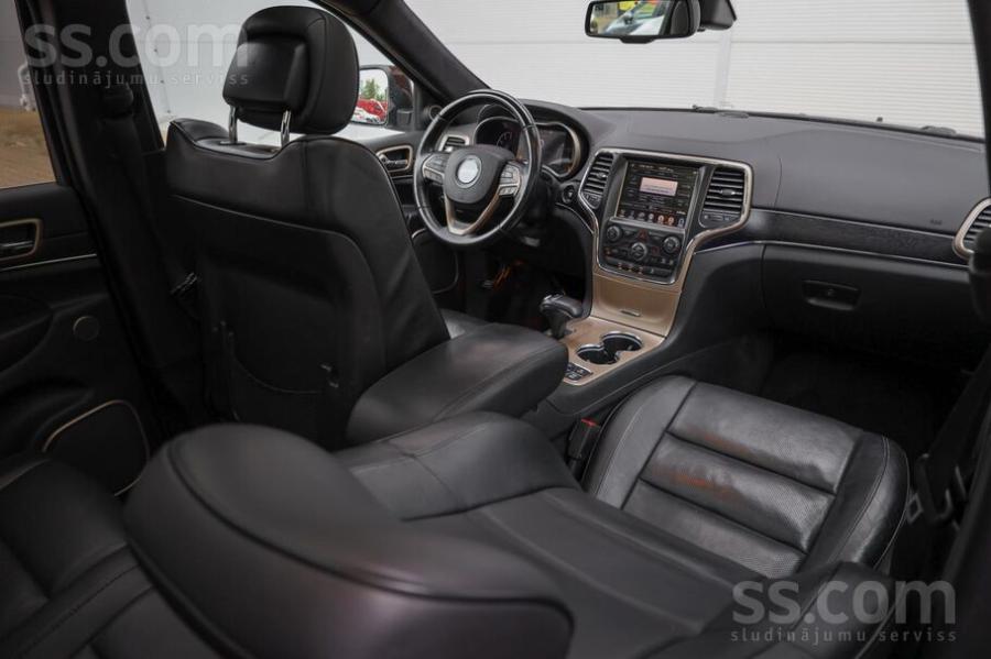 Red Jeep Grand Cherokee 2014 in Riga, with an engine capacity of 3.00 L and mileage of 0 thousand km for 11995 €, photo 23 on AUTOMOTO.COM.LV