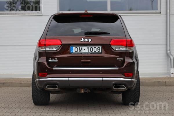 Red Jeep Grand Cherokee 2014 in Riga, with an engine capacity of 3.00 L and mileage of 0 thousand km for 11995 €, photo 7 on AUTOMOTO.COM.LV