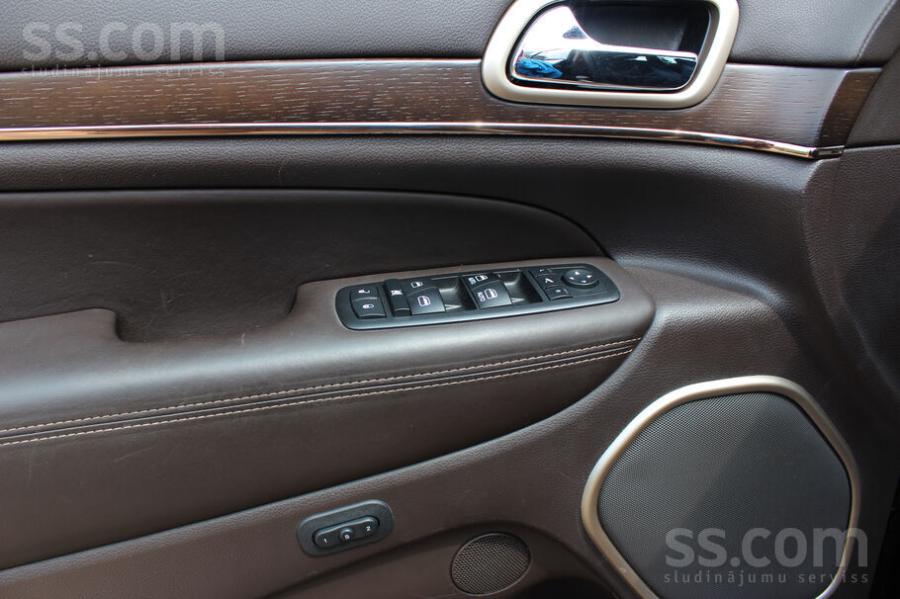 Sarkans Jeep Grand Cherokee 2014 Rīga, ar dzinēja tilpumu 3.00 L un nobraukumu 157 tūkst. km par 13400 €, foto 6 vietnē AUTOMOTO.COM.LV