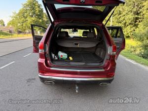 Sarkans Jeep Grand Cherokee 2014 Tallina, ar dzinēja tilpumu 3.00 L un nobraukumu 270 tūkst. km par 14000 €, foto 12 vietnē AUTOMOTO.COM.LV