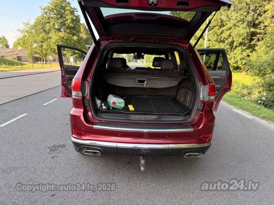 Sarkans Jeep Grand Cherokee 2014 Tallina, ar dzinēja tilpumu 3.00 L un nobraukumu 270 tūkst. km par 14000 €, foto 12 vietnē AUTOMOTO.COM.LV