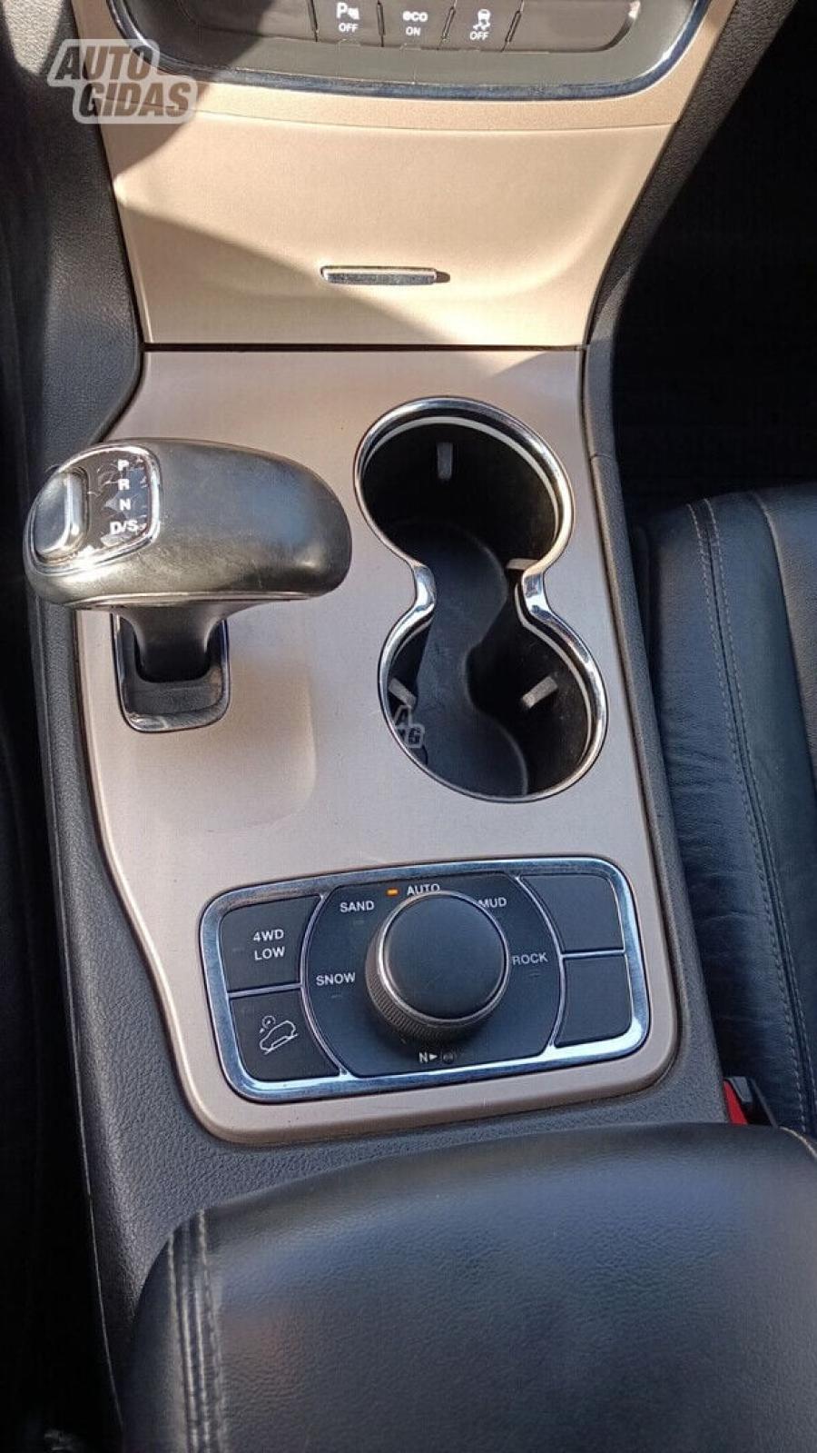 Sarkans Jeep Grand Cherokee 2014 Šauļi, ar dzinēja tilpumu 3.60 L un nobraukumu 0 tūkst. km par 9200 €, foto 21 vietnē AUTOMOTO.COM.LV