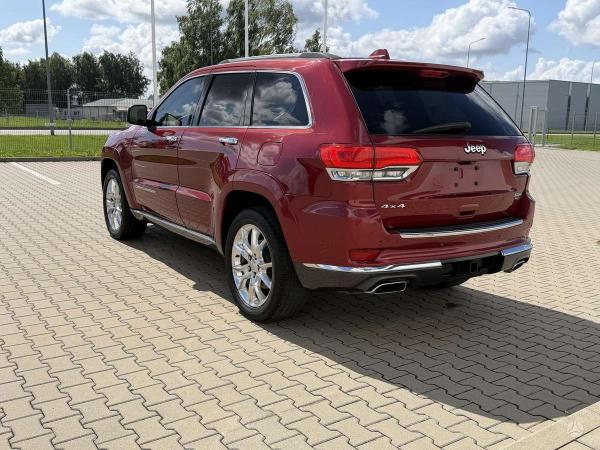 Sarkans Jeep Grand Cherokee 2014 Šauļi, ar dzinēja tilpumu 5.70 L un nobraukumu 170 tūkst. km par 9900 €, foto 9 vietnē AUTOMOTO.COM.LV