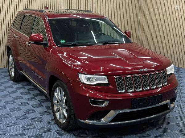Red Jeep Grand Cherokee 2014 in Marijampole, with an engine capacity of 2.99 L and mileage of 198 thousand km for 13350 €, photo 2 on AUTOMOTO.COM.LV