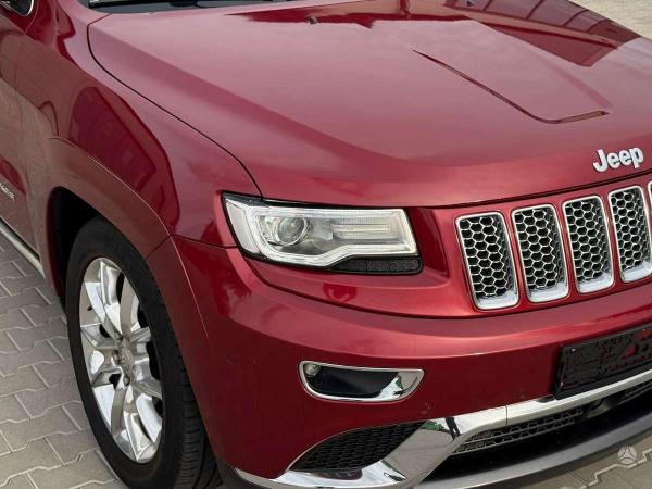 Sarkans Jeep Grand Cherokee 2014 Marijampole, ar dzinēja tilpumu 2.99 L un nobraukumu 197 tūkst. km par 12750 €, foto 5 vietnē AUTOMOTO.COM.LV
