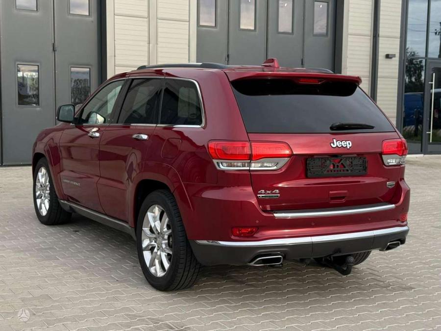 Sarkans Jeep Grand Cherokee 2014 Marijampole, ar dzinēja tilpumu 2.99 L un nobraukumu 197 tūkst. km par 12750 €, foto 7 vietnē AUTOMOTO.COM.LV