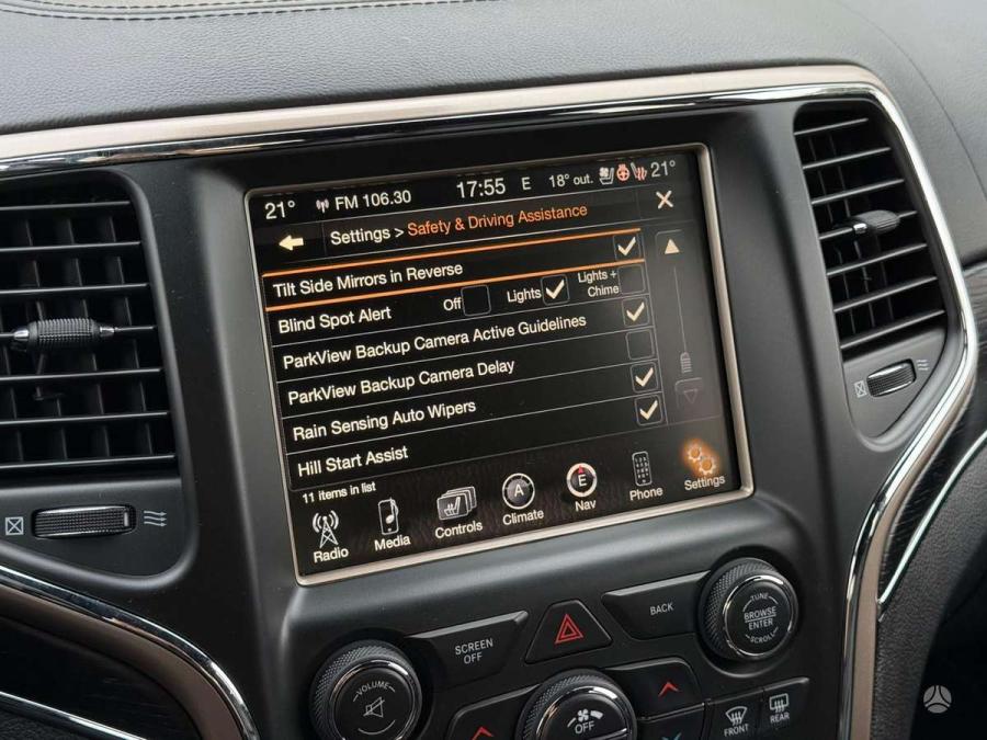 Sarkans Jeep Grand Cherokee 2014 Marijampole, ar dzinēja tilpumu 2.99 L un nobraukumu 197 tūkst. km par 12750 €, foto 17 vietnē AUTOMOTO.COM.LV