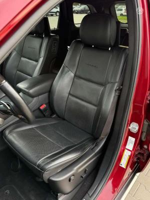 Sarkans Jeep Grand Cherokee 2014 Marijampole, ar dzinēja tilpumu 2.99 L un nobraukumu 197 tūkst. km par 12750 €, foto 20 vietnē AUTOMOTO.COM.LV