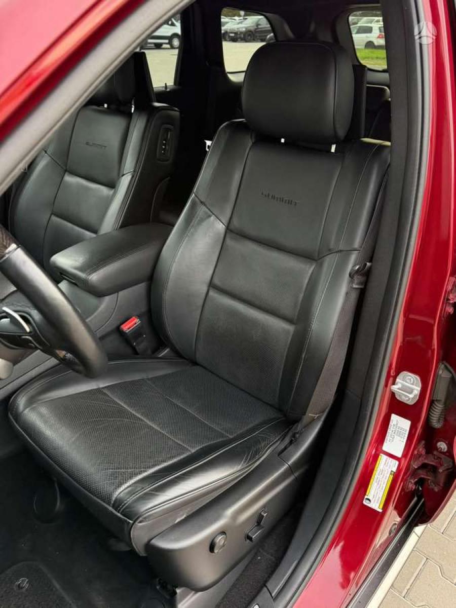 Sarkans Jeep Grand Cherokee 2014 Marijampole, ar dzinēja tilpumu 2.99 L un nobraukumu 197 tūkst. km par 12750 €, foto 20 vietnē AUTOMOTO.COM.LV